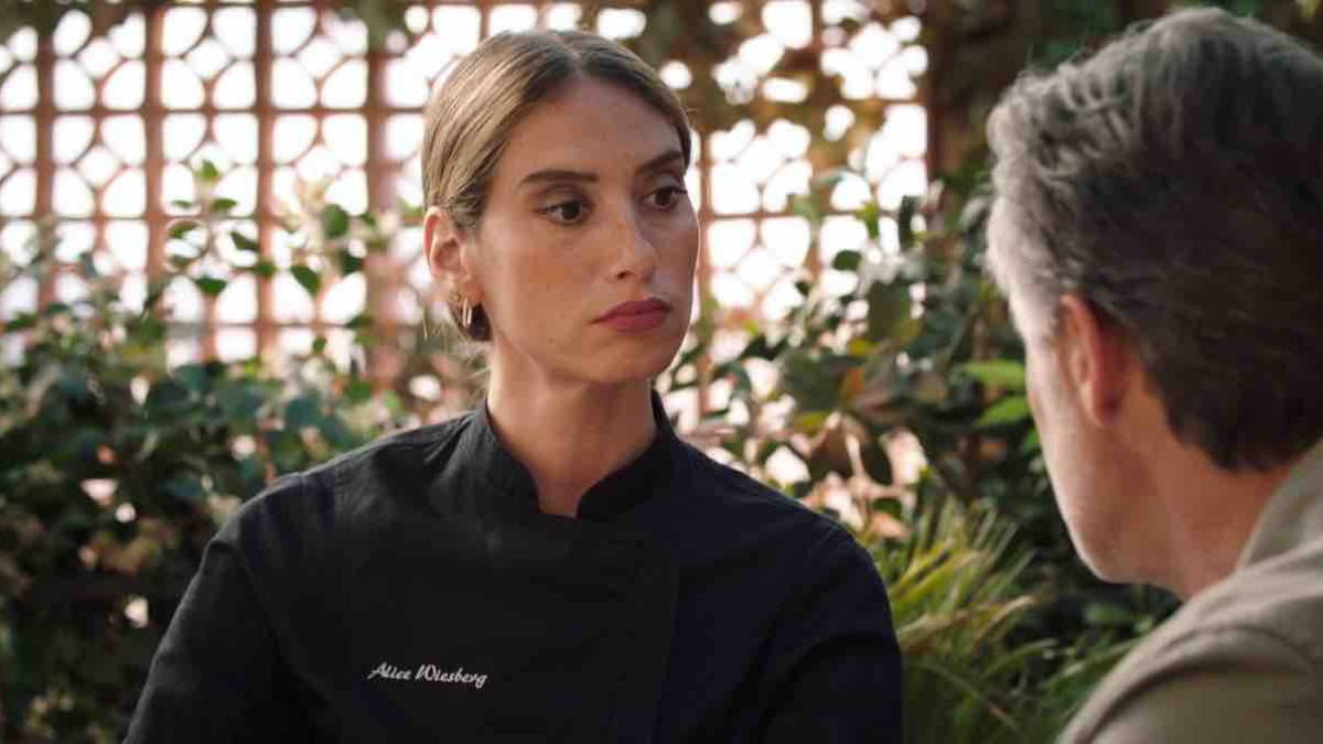 Here it all begins: Carla drops the mask, what awaits you in episode ...